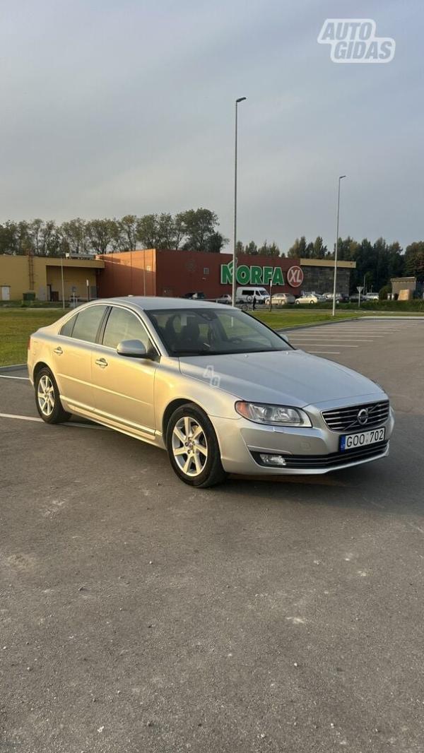 Grey Volvo S80 2013 in Klaipeda, with an engine capacity of 2.40 L and mileage of 290 thousand km for 6790 €, photo 1 on AUTOMOTO.COM.LV