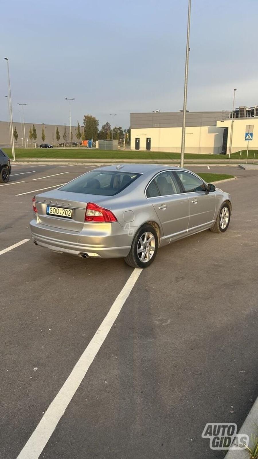 Pelēks Volvo S80 2013 Klaipėda, ar dzinēja tilpumu 2.40 L un nobraukumu 290 tūkst. km par 6790 €, foto 12 vietnē AUTOMOTO.COM.LV