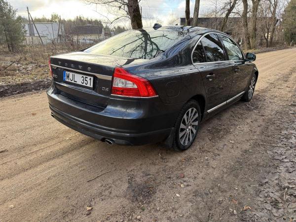 Pelēks Volvo S80 2014 Viļņa, ar dzinēja tilpumu 1.97 L un nobraukumu 524 tūkst. km par 6000 €, foto 6 vietnē AUTOMOTO.COM.LV