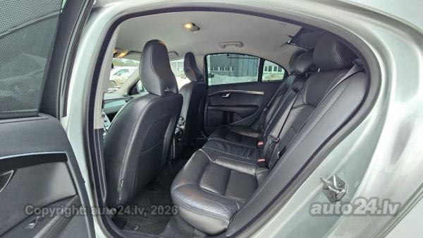 Pelēks Volvo S80 2014 Tallina, ar dzinēja tilpumu 2.00 L un nobraukumu 198 tūkst. km par 10490 €, foto 11 vietnē AUTOMOTO.COM.LV