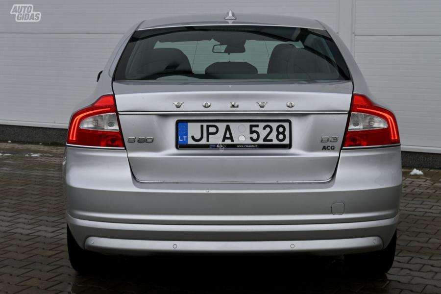 Pelēks Volvo S80 2014 Kretinga, ar dzinēja tilpumu 2.00 L un nobraukumu 295 tūkst. km par 6499 €, foto 7 vietnē AUTOMOTO.COM.LV