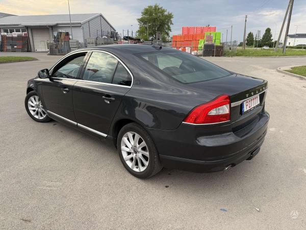 Volvo S80 2014 Ukmergė vietnē Pelēks Volvo S80 2014 Ukmergė, ar dzinēja tilpumu 2.40 L un nobraukumu 320 tūkst. km par 7350 €, foto 4 vietnē AUTOMOTO.COM.LV