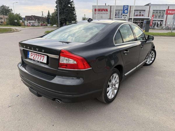 Volvo S80 2014 Ukmergė vietnē Pelēks Volvo S80 2014 Ukmergė, ar dzinēja tilpumu 2.40 L un nobraukumu 320 tūkst. km par 7350 €, foto 6 vietnē AUTOMOTO.COM.LV