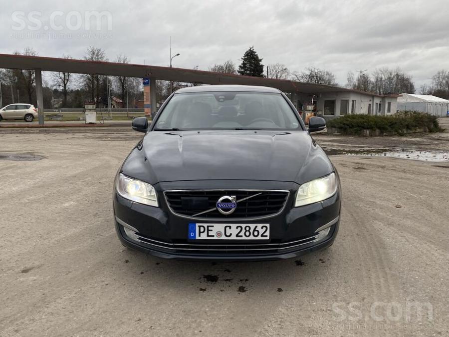 Pelēks Volvo S80 2015 Ogre, ar dzinēja tilpumu 2.00 L un nobraukumu 211 tūkst. km par 9790 €, foto 2 vietnē AUTOMOTO.COM.LV