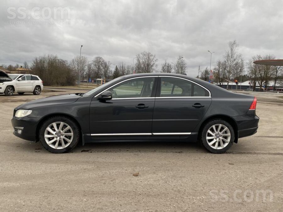 Pelēks Volvo S80 2015 Ogre, ar dzinēja tilpumu 2.00 L un nobraukumu 211 tūkst. km par 9790 €, foto 5 vietnē AUTOMOTO.COM.LV