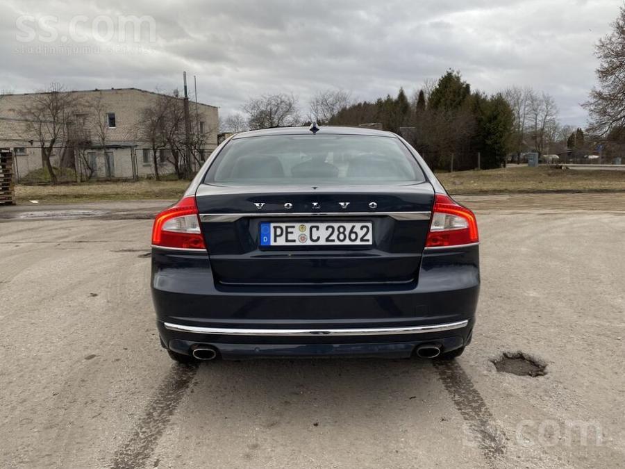 Pelēks Volvo S80 2015 Ogre, ar dzinēja tilpumu 2.00 L un nobraukumu 211 tūkst. km par 9790 €, foto 7 vietnē AUTOMOTO.COM.LV
