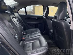 Pelēks Volvo S80 2015 Ogre, ar dzinēja tilpumu 2.00 L un nobraukumu 211 tūkst. km par 9790 €, foto 24 vietnē AUTOMOTO.COM.LV