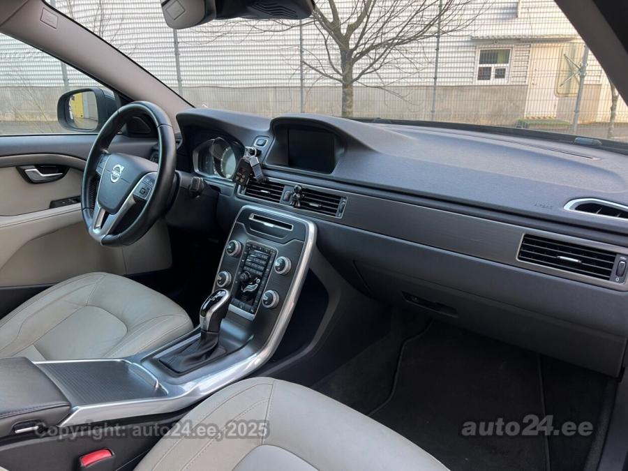 Pelēks Volvo S80 2015 Pērnava, ar dzinēja tilpumu 2.00 L un nobraukumu 308 tūkst. km par 8990 €, foto 13 vietnē AUTOMOTO.COM.LV