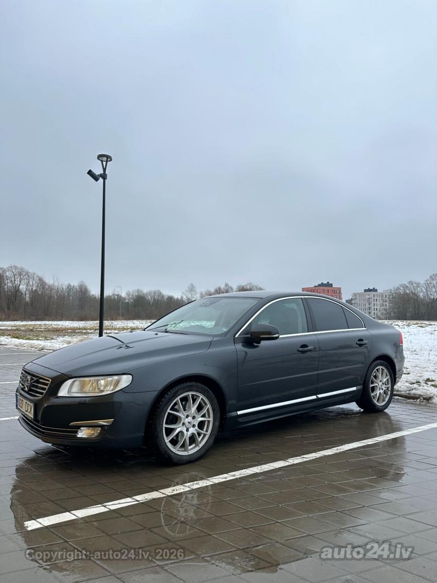 Grey Volvo S80 2015 in Tallinn, with an engine capacity of 1.60 L and mileage of 210 thousand km for 8490 €, photo 4 on AUTOMOTO.COM.LV