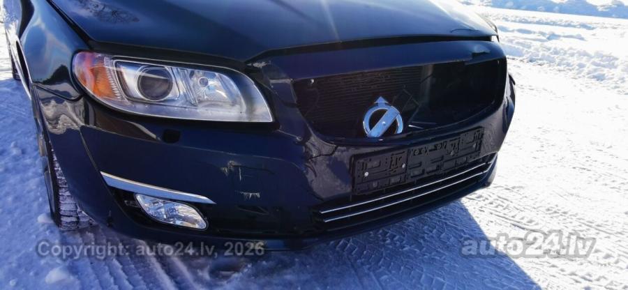 Grey Volvo S80 2015 in Voru, with an engine capacity of 3.00 L and mileage of 50 thousand km for 6000 €, photo 5 on AUTOMOTO.COM.LV