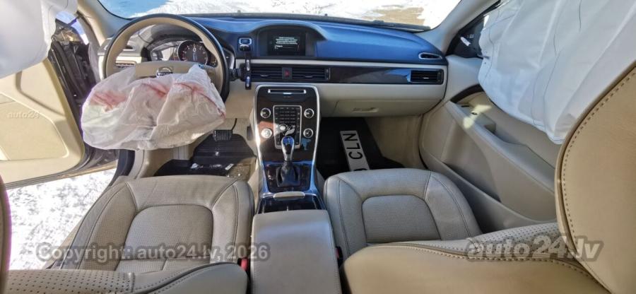 Grey Volvo S80 2015 in Voru, with an engine capacity of 3.00 L and mileage of 50 thousand km for 6000 €, photo 10 on AUTOMOTO.COM.LV