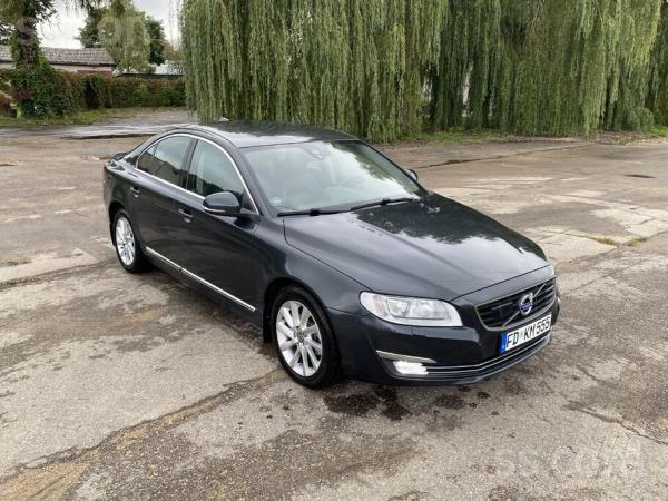 Grey Volvo S80 2015 in Ogre, with an engine capacity of 2.00 L and mileage of 211 thousand km for 8790 €, photo 1 on AUTOMOTO.COM.LV