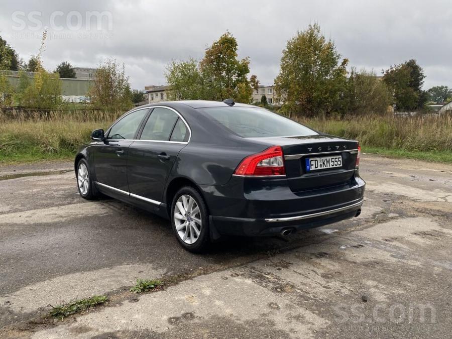 Pelēks Volvo S80 2015 Ogre, ar dzinēja tilpumu 2.00 L un nobraukumu 211 tūkst. km par 8790 €, foto 6 vietnē AUTOMOTO.COM.LV