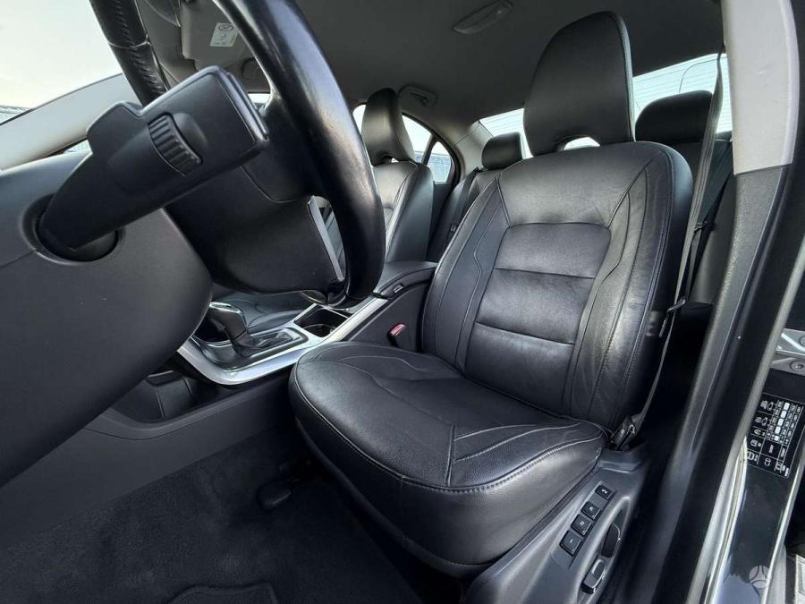 Pelēks Volvo S80 2015 Tauragė, ar dzinēja tilpumu 2.00 L un nobraukumu 224 tūkst. km par 8500 €, foto 12 vietnē AUTOMOTO.COM.LV