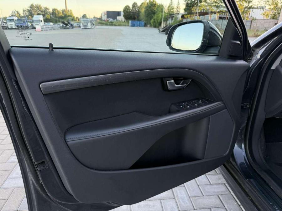 Pelēks Volvo S80 2015 Tauragė, ar dzinēja tilpumu 2.00 L un nobraukumu 224 tūkst. km par 8500 €, foto 15 vietnē AUTOMOTO.COM.LV