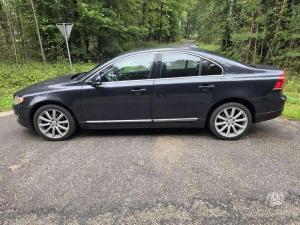 Grey Volvo S80 2015 in Silute, with an engine capacity of 2.95 L and mileage of 254 thousand km for 6800 €, photo 4 on AUTOMOTO.COM.LV