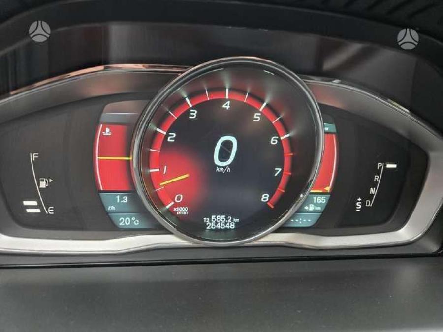 Grey Volvo S80 2015 in Silute, with an engine capacity of 2.95 L and mileage of 254 thousand km for 6800 €, photo 15 on AUTOMOTO.COM.LV