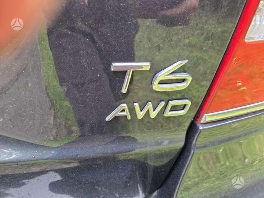 Grey Volvo S80 2015 in Silute, with an engine capacity of 2.95 L and mileage of 254 thousand km for 6800 €, photo 18 on AUTOMOTO.COM.LV