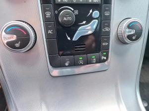 Grey Volvo S80 2016 in Riga, with an engine capacity of 2.00 L and mileage of 240 thousand km for 11490 €, photo 12 on AUTOMOTO.COM.LV