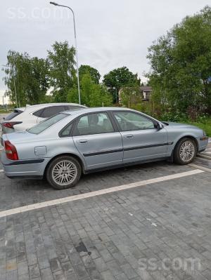 Pelēks Volvo S80 2001 Jelgava, ar dzinēja tilpumu 2.90 L un nobraukumu 268 tūkst. km par 2750 €, foto 4 vietnē AUTOMOTO.COM.LV