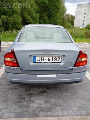 Pelēks Volvo S80 2001 Jelgava, ar dzinēja tilpumu 2.90 L un nobraukumu 268 tūkst. km par 2750 €, foto 5 vietnē AUTOMOTO.COM.LV