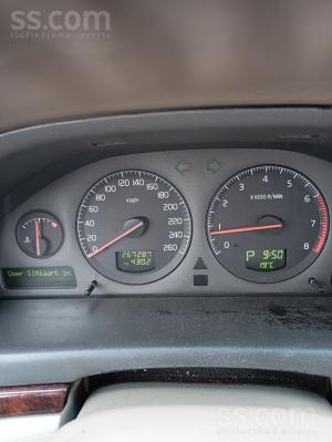 Pelēks Volvo S80 2001 Jelgava, ar dzinēja tilpumu 2.90 L un nobraukumu 268 tūkst. km par 2750 €, foto 6 vietnē AUTOMOTO.COM.LV