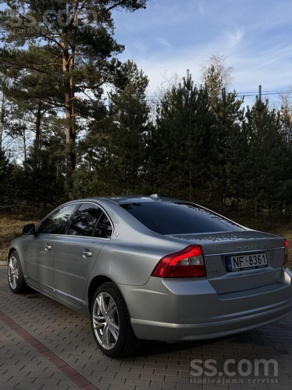 Pelēks Volvo S80 2008 Talsi, ar dzinēja tilpumu 2.40 L un nobraukumu 296 tūkst. km par 5500 €, foto 2 vietnē AUTOMOTO.COM.LV