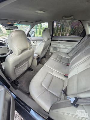 Volvo S80 2000 in Vilnius, with an engine capacity of 2.40 L and mileage of 330 thousand km for 850 €, photo 14 on AUTOMOTO.COM.LV
