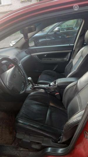 Sarkans Volvo S80 1999 Utena, ar dzinēja tilpumu 2.50 L un nobraukumu 461 tūkst. km par 750 €, foto 5 vietnē AUTOMOTO.COM.LV