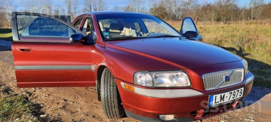 Sarkans Volvo S80 2001 Balvi, ar dzinēja tilpumu 2.50 L un nobraukumu 312 tūkst. km par 2000 €, foto 3 vietnē AUTOMOTO.COM.LV