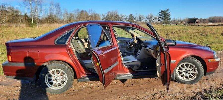 Красный Вольво С80 2001 в Балви, объемом двигателя 2.50 л и пробегом 312 тыс. км за 1500 €, фото 4 на AUTOMOTO.COM.LV