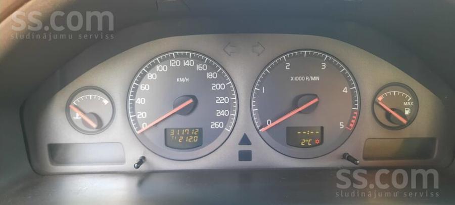 Красный Вольво С80 2001 в Балви, объемом двигателя 2.50 л и пробегом 312 тыс. км за 1500 €, фото 9 на AUTOMOTO.COM.LV