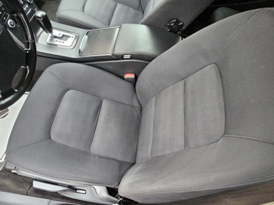 Red Volvo S80 2007 in Riga, with an engine capacity of 2.40 L and mileage of 354 thousand km for 4490 €, photo 11 on AUTOMOTO.COM.LV