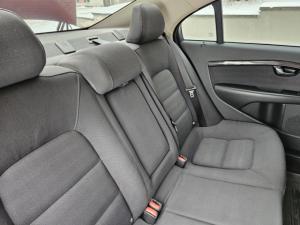 Red Volvo S80 2007 in Riga, with an engine capacity of 2.40 L and mileage of 354 thousand km for 4490 €, photo 15 on AUTOMOTO.COM.LV