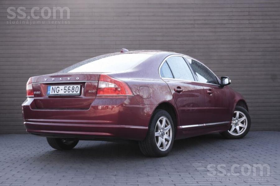 Sarkans Volvo S80 2010 Rīga, ar dzinēja tilpumu 2.00 L un nobraukumu 368 tūkst. km par 5290 €, foto 4 vietnē AUTOMOTO.COM.LV