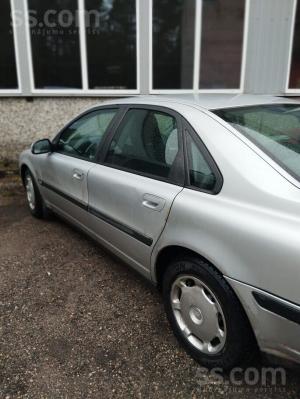 Volvo S80 1999 Balvi, ar dzinēja tilpumu 2.40 L un nobraukumu 318 tūkst. km par 1300 €, foto  vietnē AUTOMOTO.COM.LV