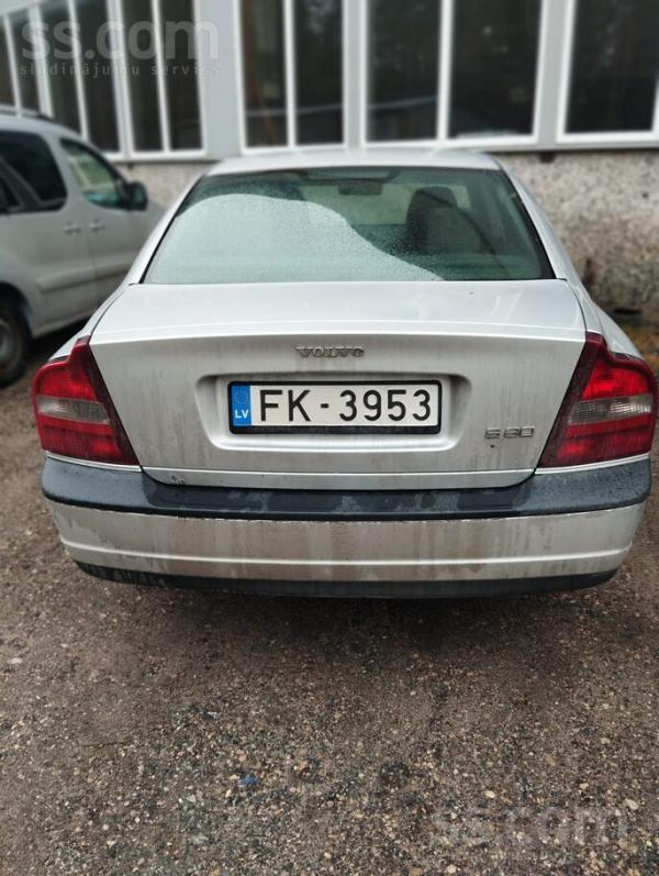 Volvo S80 1999 in Balvi, with an engine capacity of 2.40 L and mileage of 318 thousand km for 1300 €, photo 2 on AUTOMOTO.COM.LV