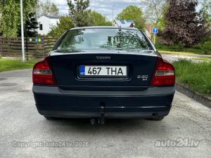 Volvo S80 1999 in Tallinn, with an engine capacity of 2.40 L and mileage of 356 thousand km for 990 €, photo 6 on AUTOMOTO.COM.LV