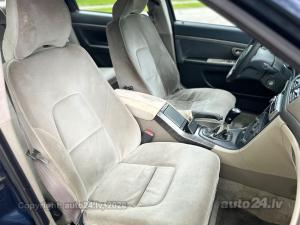Volvo S80 1999 in Tallinn, with an engine capacity of 2.40 L and mileage of 356 thousand km for 990 €, photo 12 on AUTOMOTO.COM.LV