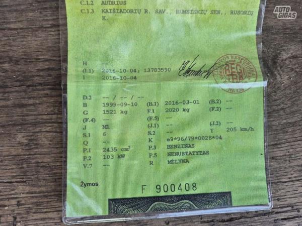 Volvo S80 1999 Kaišiadorys, ar dzinēja tilpumu 2.40 L un nobraukumu 400 tūkst. km par 700 €, foto 1 vietnē AUTOMOTO.COM.LV