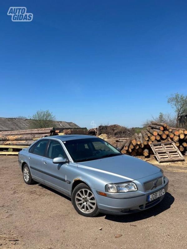Volvo S80 1999 Kaišiadorys, ar dzinēja tilpumu 2.40 L un nobraukumu 400 tūkst. km par 700 €, foto 7 vietnē AUTOMOTO.COM.LV
