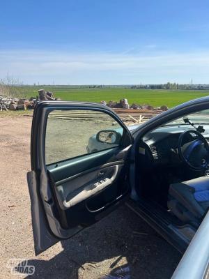 Volvo S80 1999 Kaišiadorys, ar dzinēja tilpumu 2.40 L un nobraukumu 400 tūkst. km par 700 €, foto 12 vietnē AUTOMOTO.COM.LV