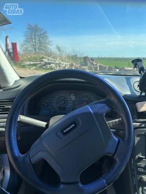 Volvo S80 1999 Kaišiadorys, ar dzinēja tilpumu 2.40 L un nobraukumu 400 tūkst. km par 700 €, foto 34 vietnē AUTOMOTO.COM.LV