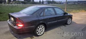 Volvo S80 1999 Rēzekne, ar dzinēja tilpumu 2.40 L un nobraukumu 296 tūkst. km par 1200 €, foto 5 vietnē AUTOMOTO.COM.LV
