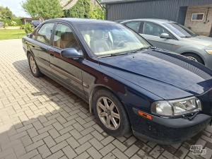 Volvo S80 1999 in Kretinga, with an engine capacity of 2.50 L and mileage of 471 thousand km for 400 €, photo 3 on AUTOMOTO.COM.LV