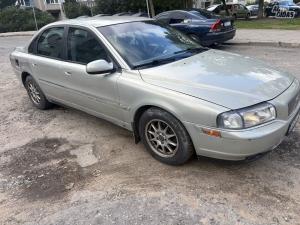 Volvo S80 1999 Viļņa, ar dzinēja tilpumu 2.50 L un nobraukumu 435 tūkst. km par 480 €, foto 1 vietnē AUTOMOTO.COM.LV