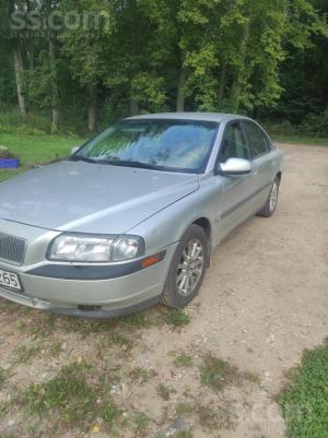 Volvo S80 2000 in Riga, with an engine capacity of 2.50 L and mileage of 530 thousand km for 550 €, photo 1 on AUTOMOTO.COM.LV