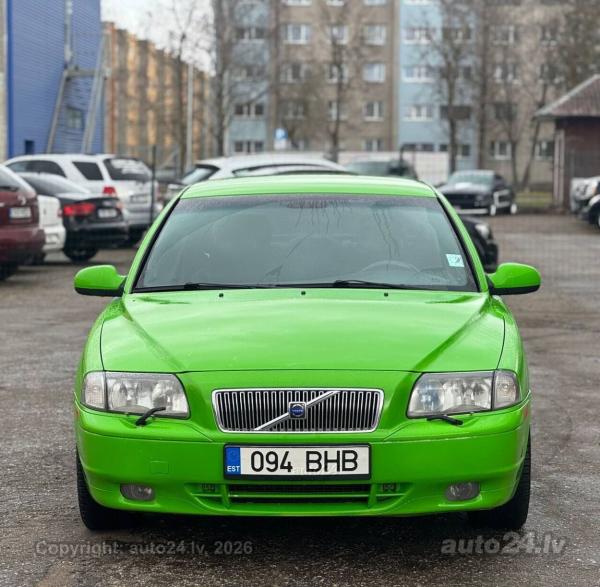 Volvo S80 2000 Narva, ar dzinēja tilpumu 2.50 L un nobraukumu 384 tūkst. km par 890 €, foto 2 vietnē AUTOMOTO.COM.LV