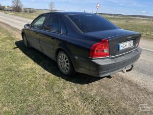 Volvo S80 2000 in Varena, with an engine capacity of 2.50 L and mileage of 387 thousand km for 590 €, photo  on AUTOMOTO.COM.LV