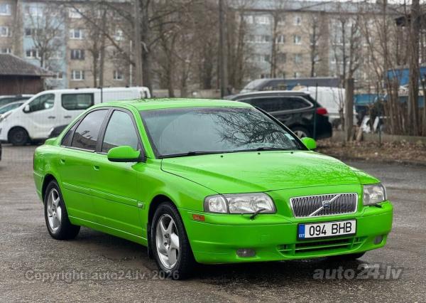 Volvo S80 2000 in Narva, with an engine capacity of 2.50 L and mileage of 384 thousand km for 890 €, photo 4 on AUTOMOTO.COM.LV
